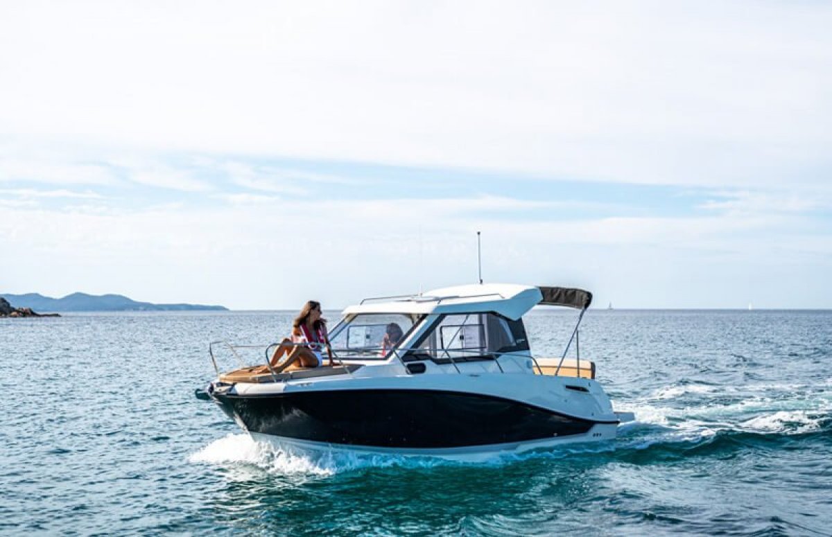 2021 Arvor 675 Weekender | Boat Research | BoatsOnline