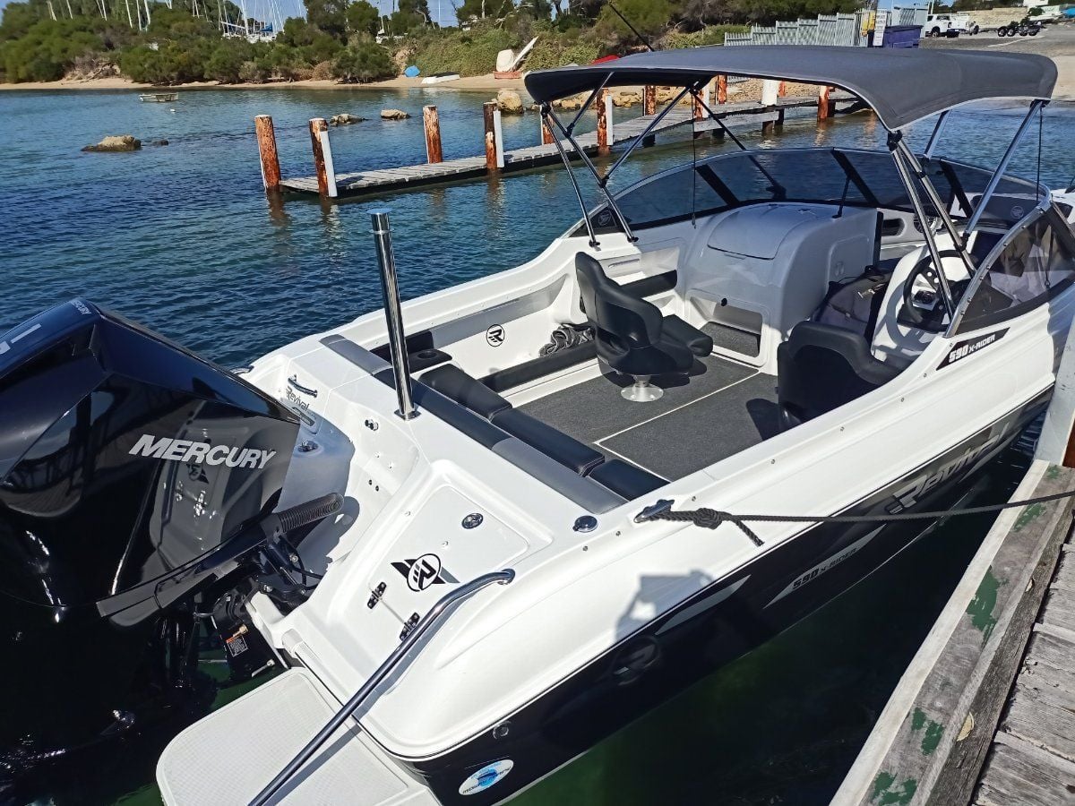 2022 Revival 590 X-rider | Boat Research | Boats Online