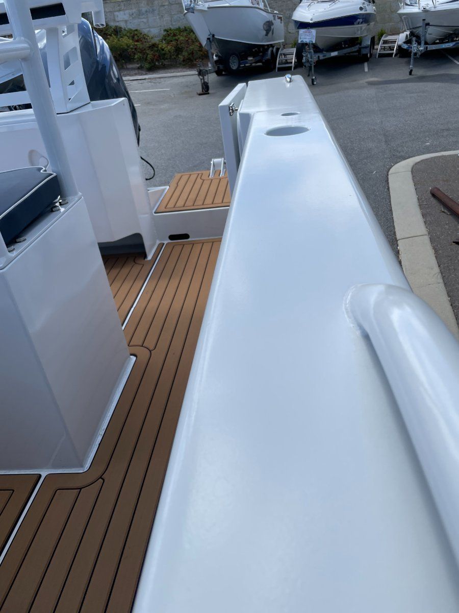 2021 Bombora 610 Centre Console | Boat Research | Yachthub