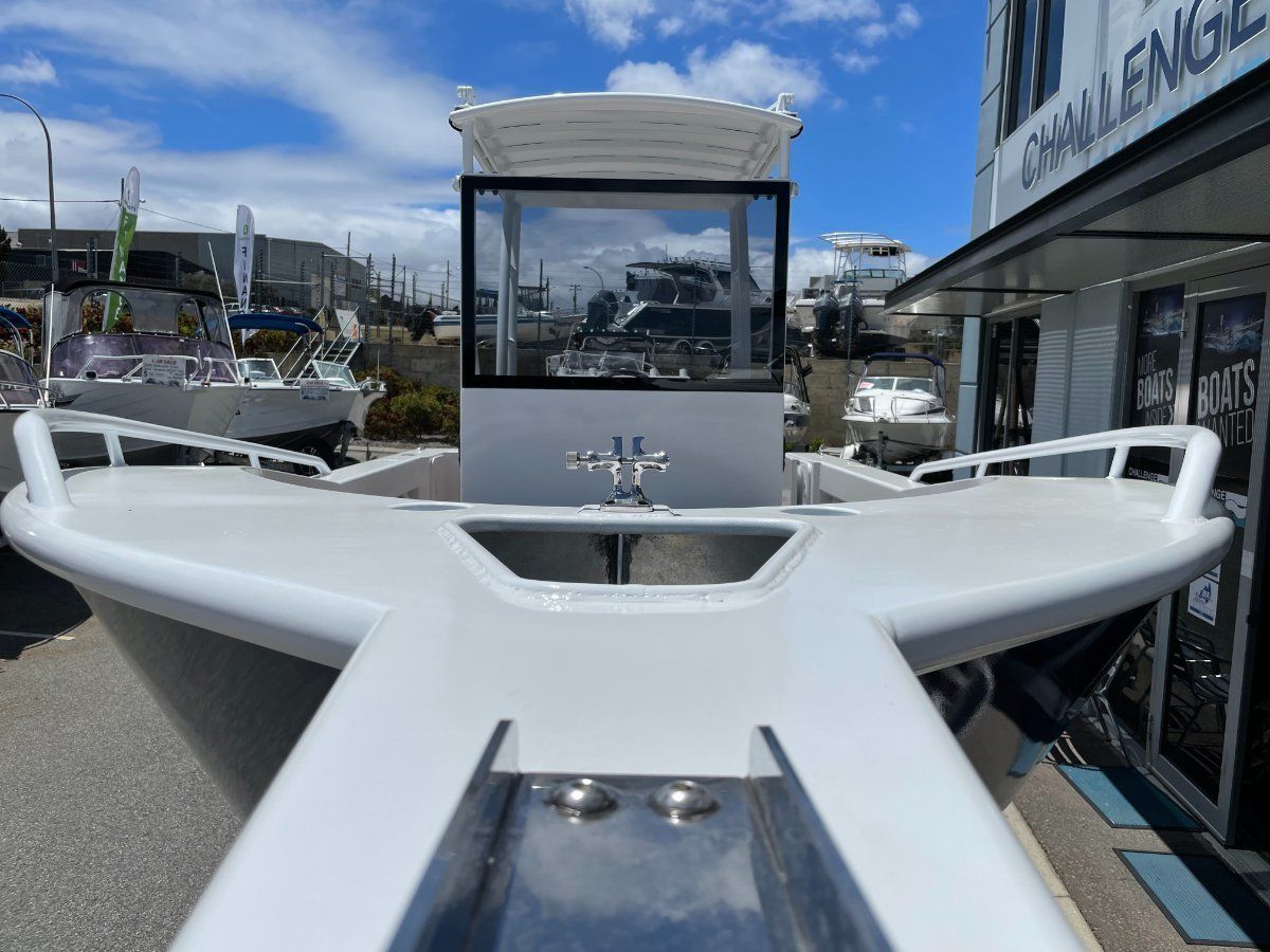 2021 Bombora 610 Centre Console | Boat Research | Yachthub