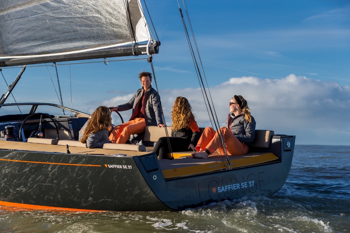 2022 Saffier 37 | Boat Research | Boats Online