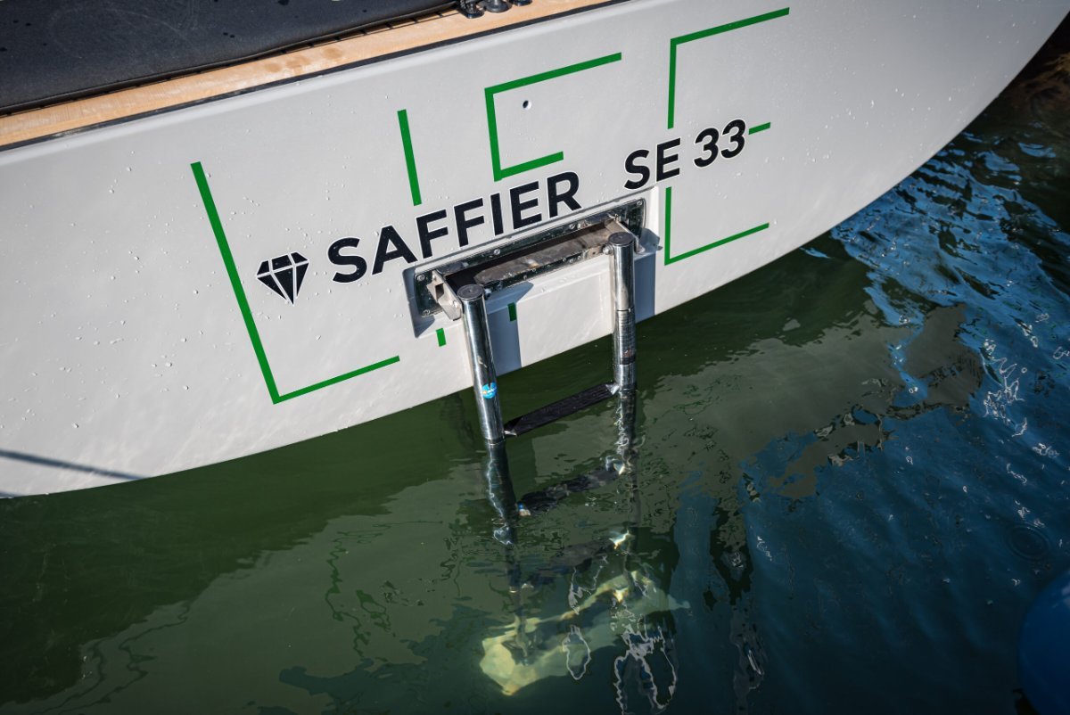 2022 Saffier S33 | Boat Research | BoatsOnline