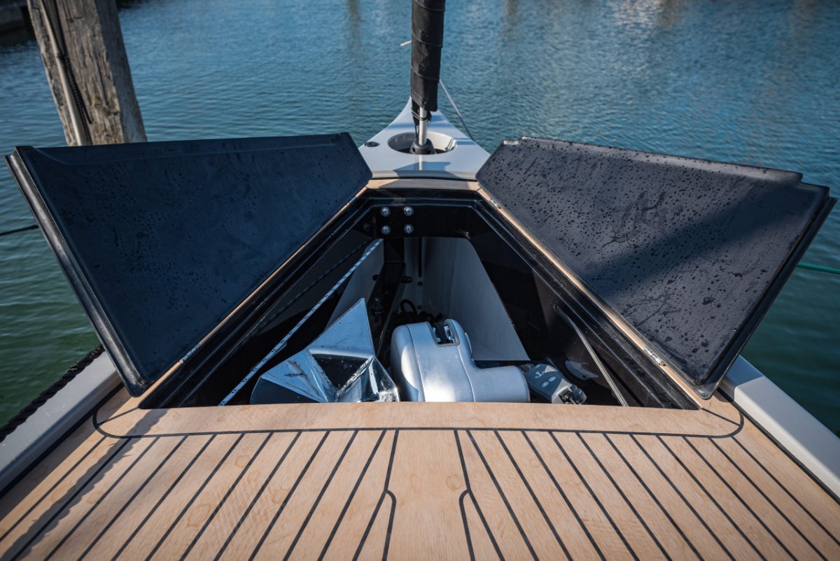 2022 Saffier S33 | Boat Research | BoatsOnline
