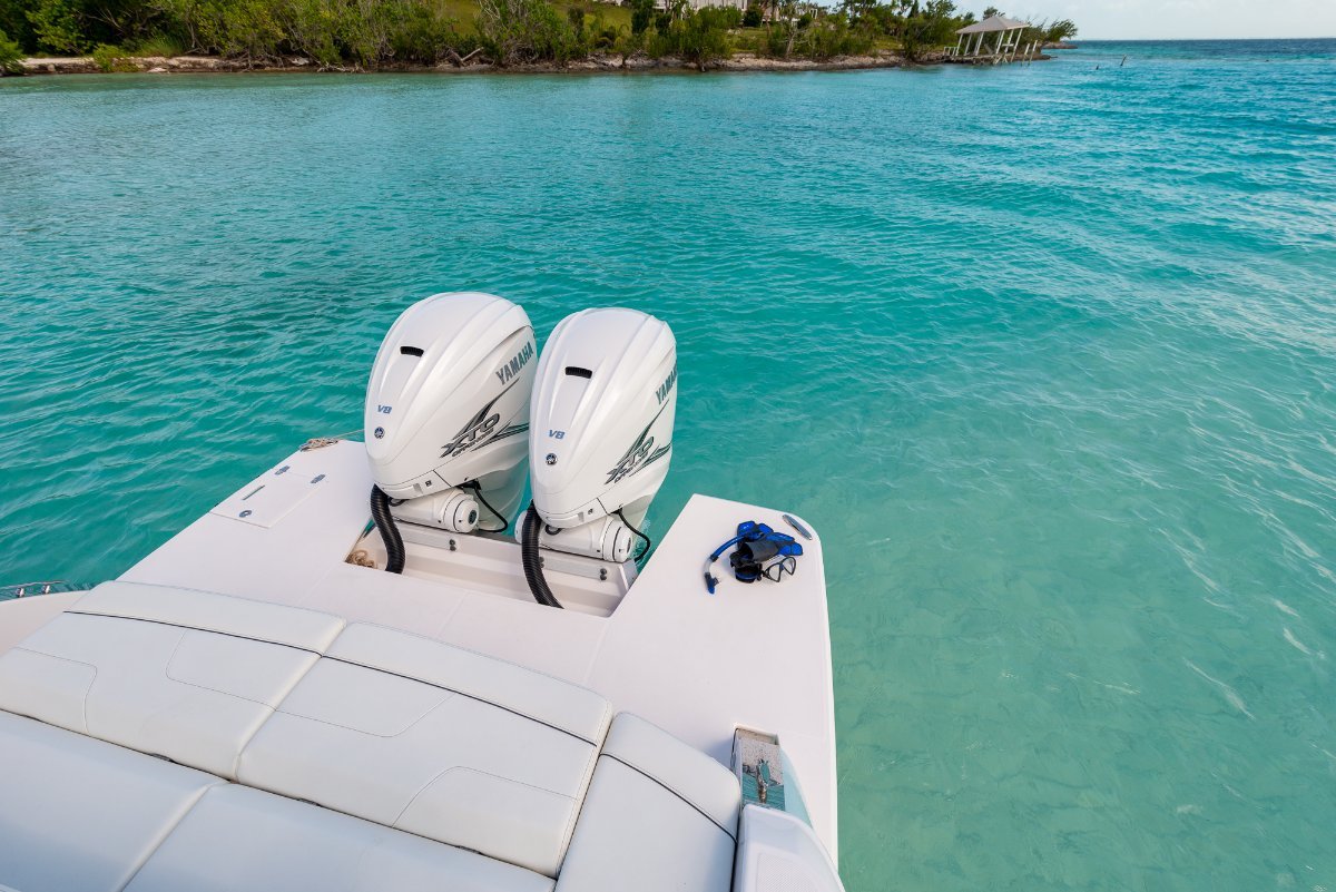 2023 Regal Lx36 | Boat Research | BoatsOnline
