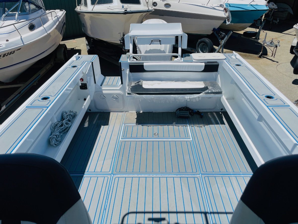 2021 Gospel 7.5 Centre Cab Plate | Boat Research | BoatsOnline