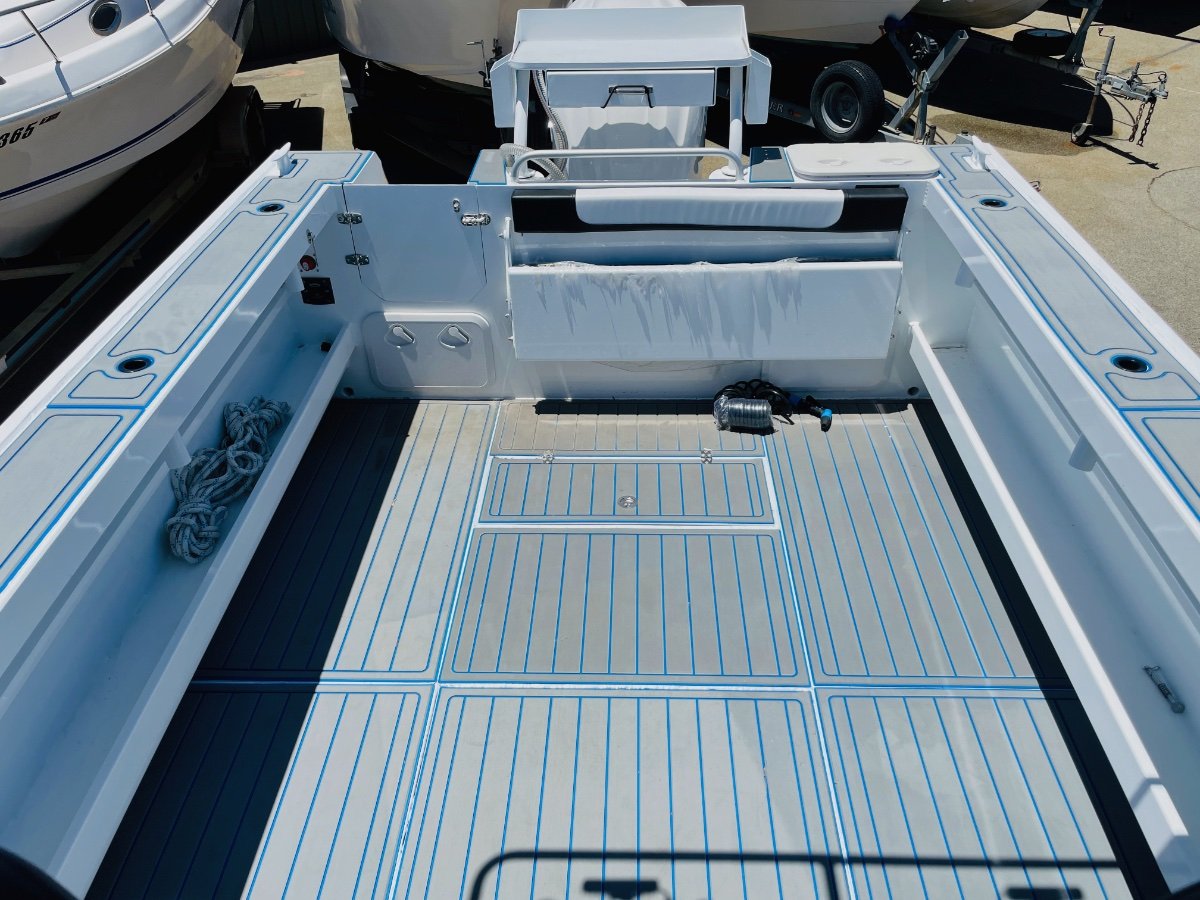 2021 Gospel 7.5 Centre Cab Plate | Boat Research | BoatsOnline