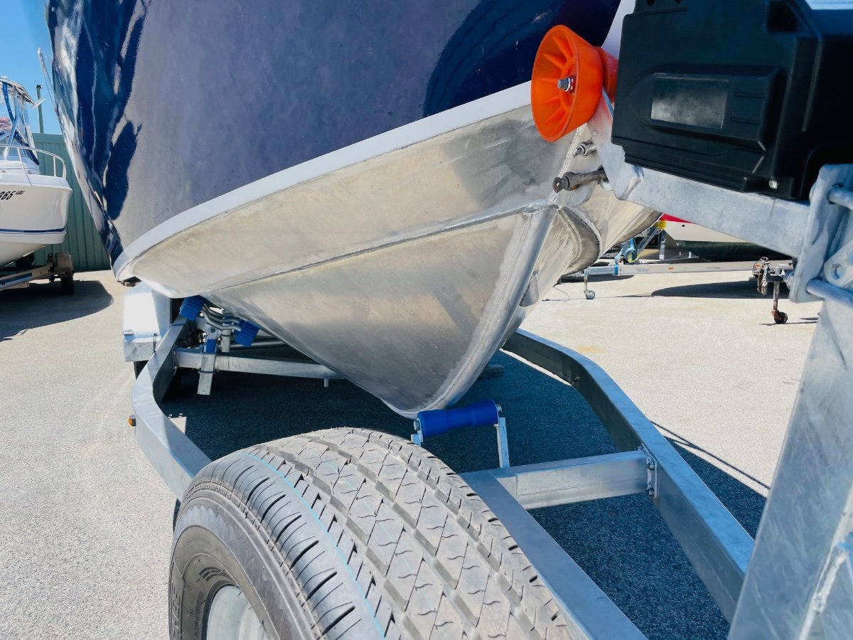 2021 Gospel 7.5 Centre Cab Plate | Boat Research | BoatsOnline