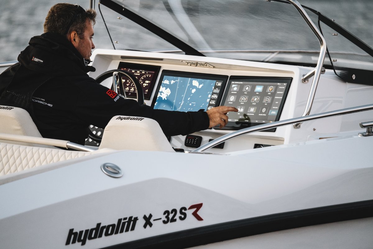 2022 Hydrolift X-32 | Boat Research | Yachthub