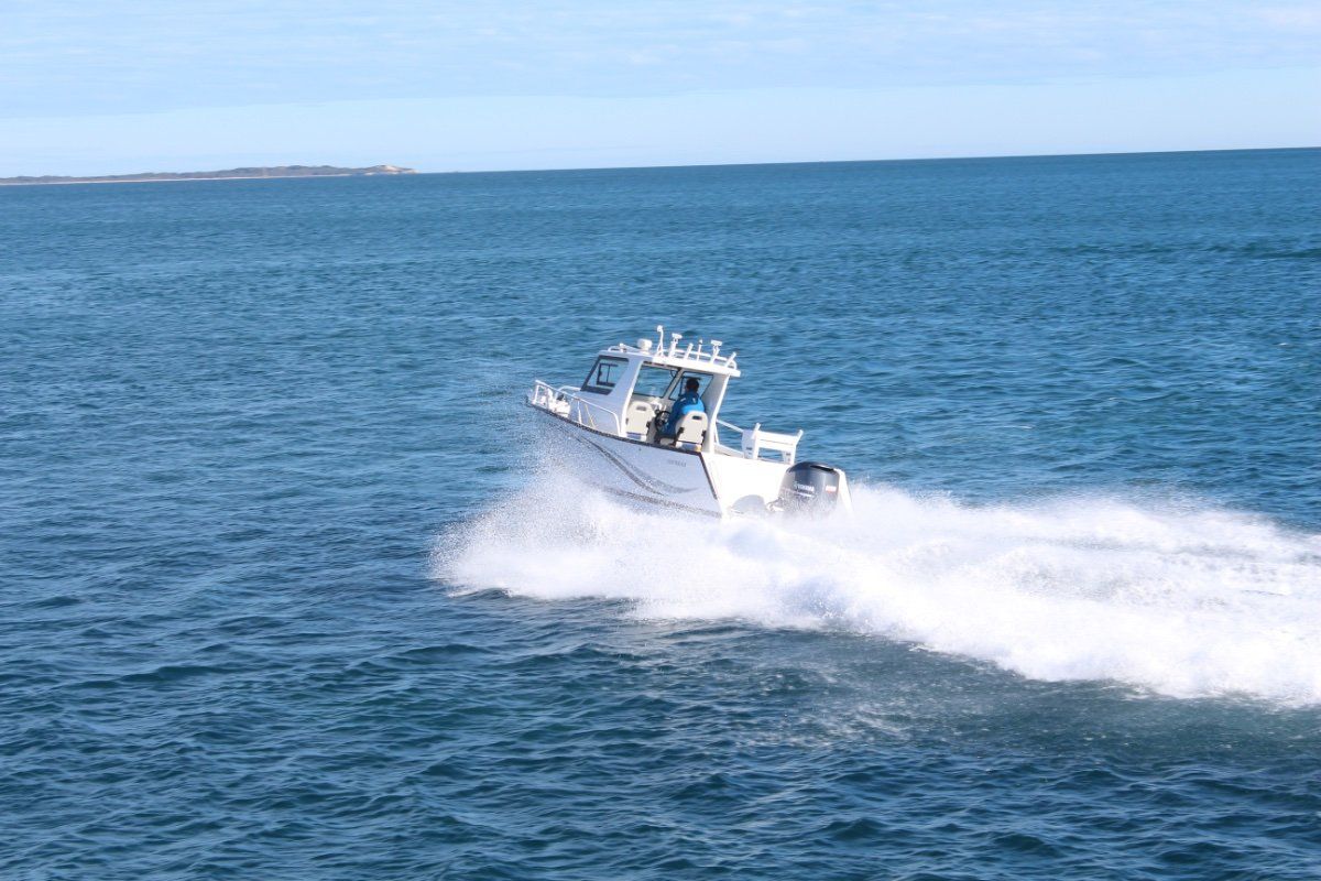 2022 Lux Custom Boats 7500wa | Boat Research | Yachthub