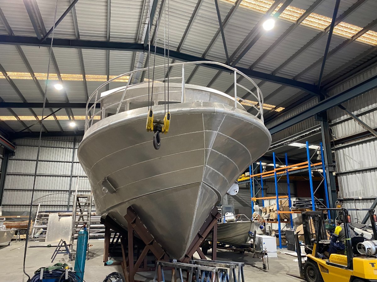 2022 Saltwater Commercial Boats 16.6 Cray Boat | Boat Research | Boats ...