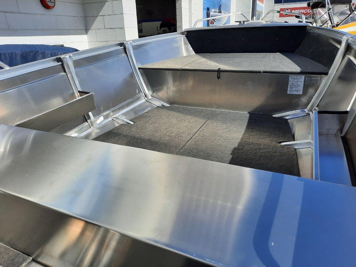 2023 Quintrex 420 Busta | Boat Research | Boats Online