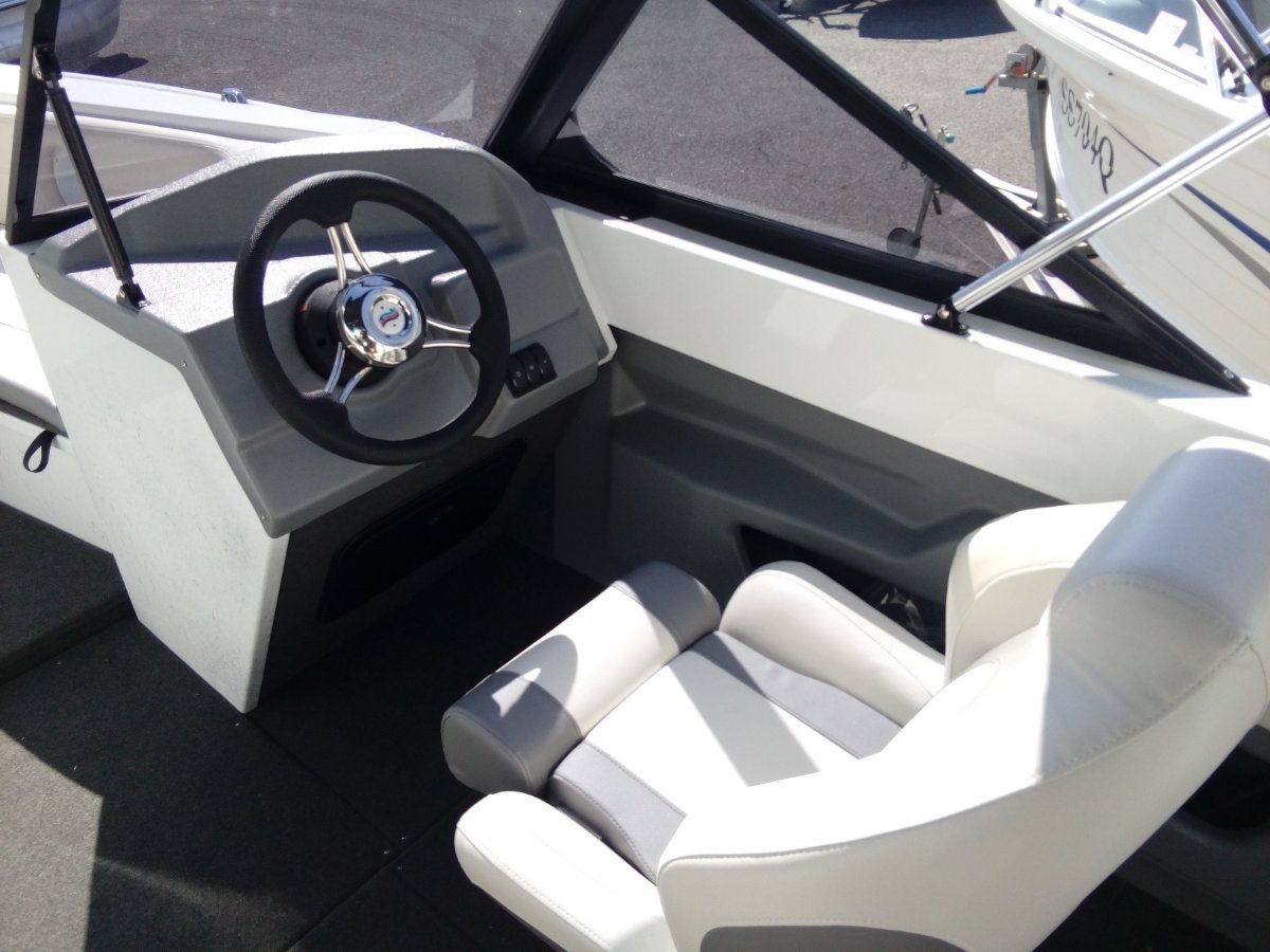2023 Quintrex 550 Freestyler | Boat Research | Boats Online