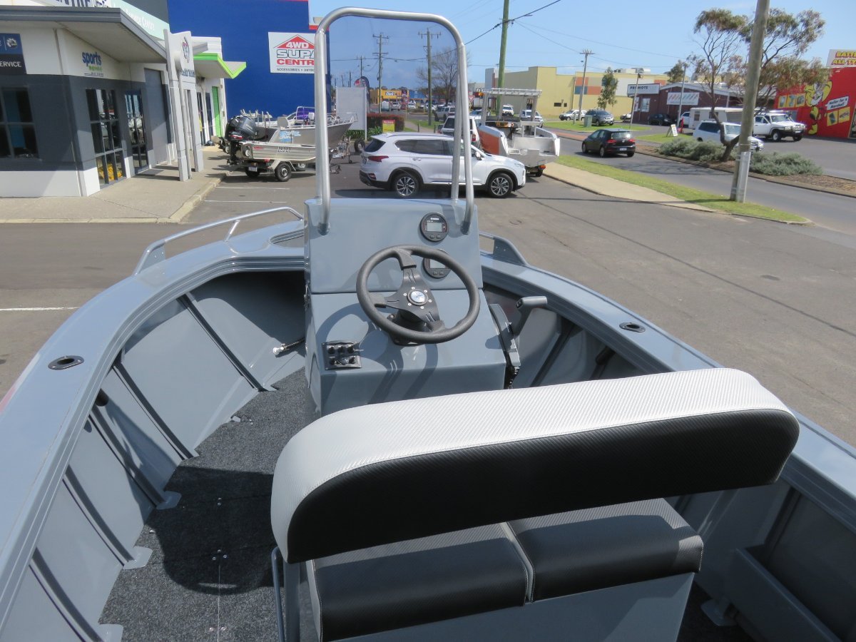 2022 Anglapro 514 Bandit | Boat Research | Boats Online