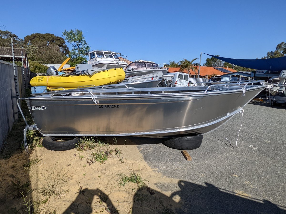 2022 Stessl 420 Apache | Boat Research | Yachthub