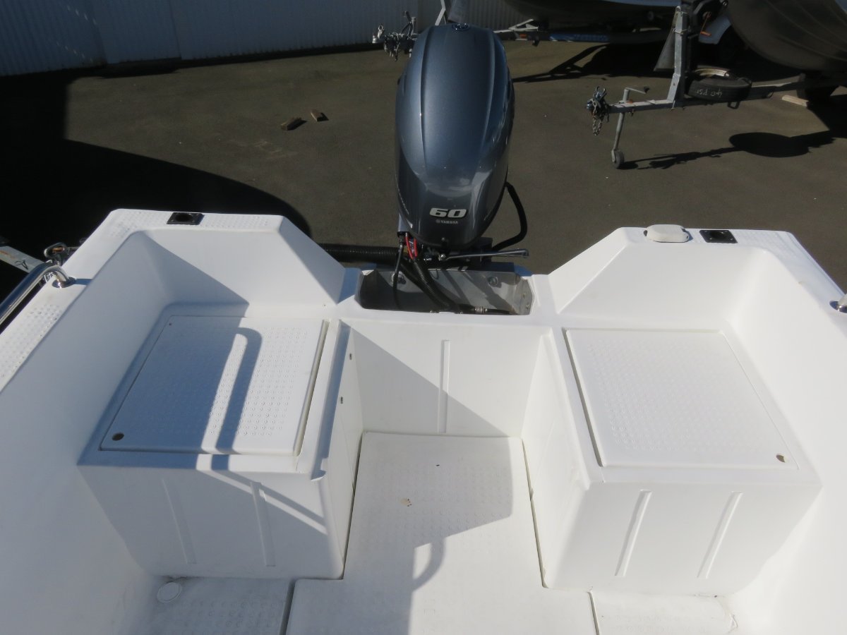 2022 Polycraft 450 Centre Console | Boat Research | Yachthub