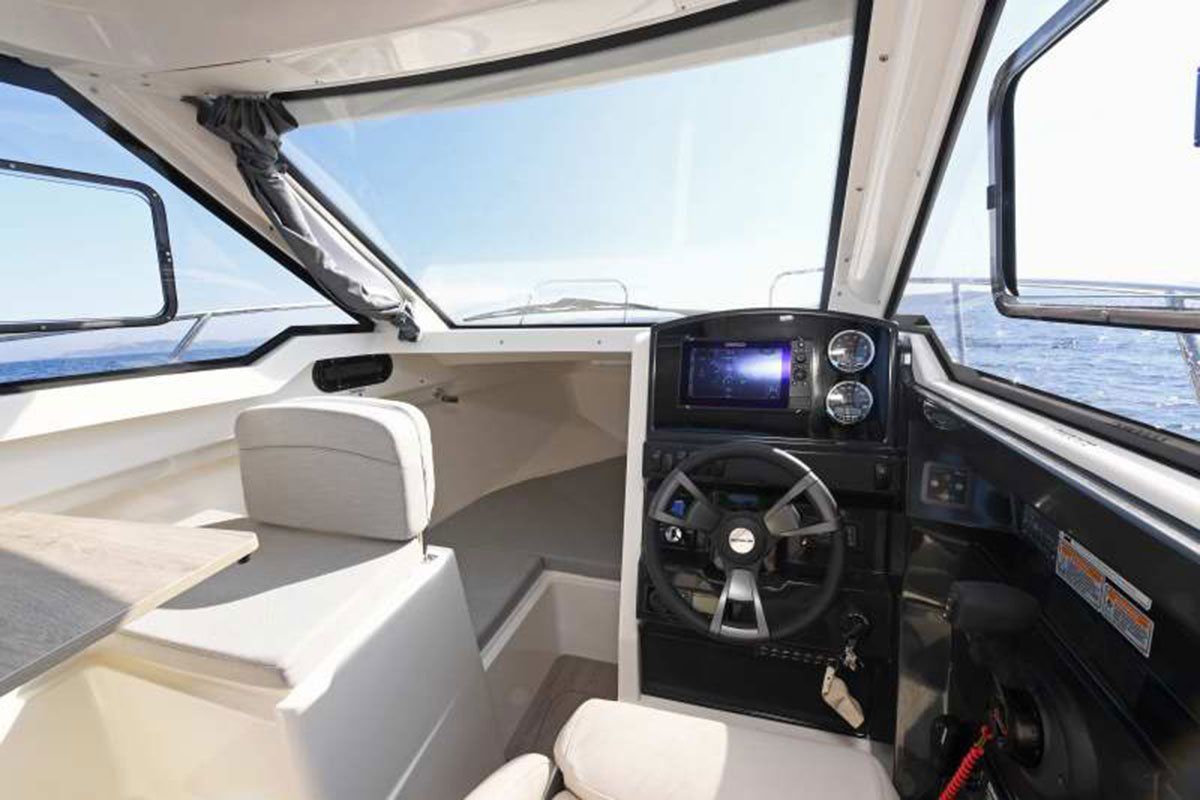 2023 Arvor 675 Weekender | Boat Research | BoatsOnline