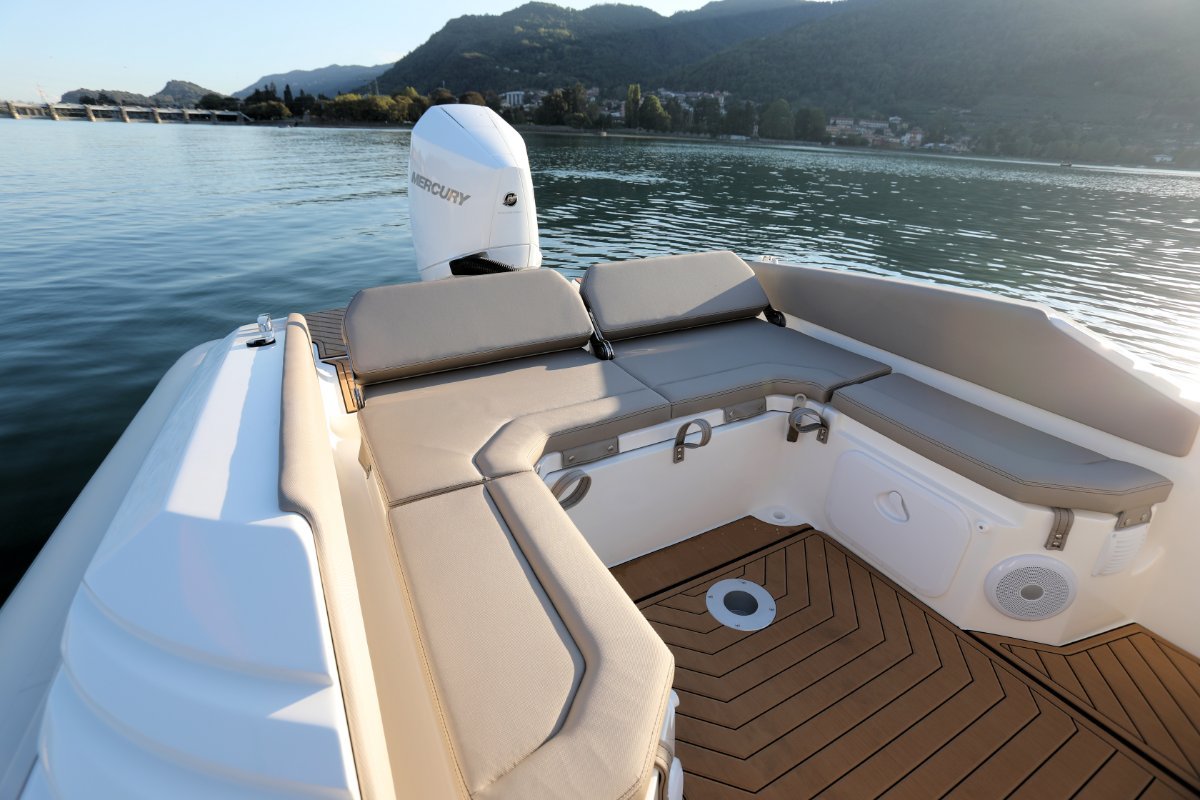 2023 Lomac Turismo 7.0 | Boat Research | Yachthub
