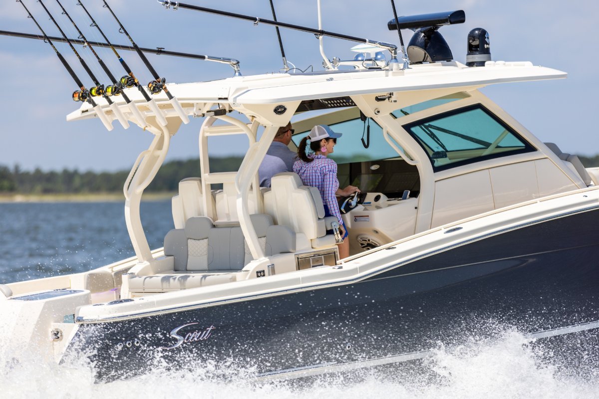 2023 Scout 400lxf | Boat Research | Boats Online