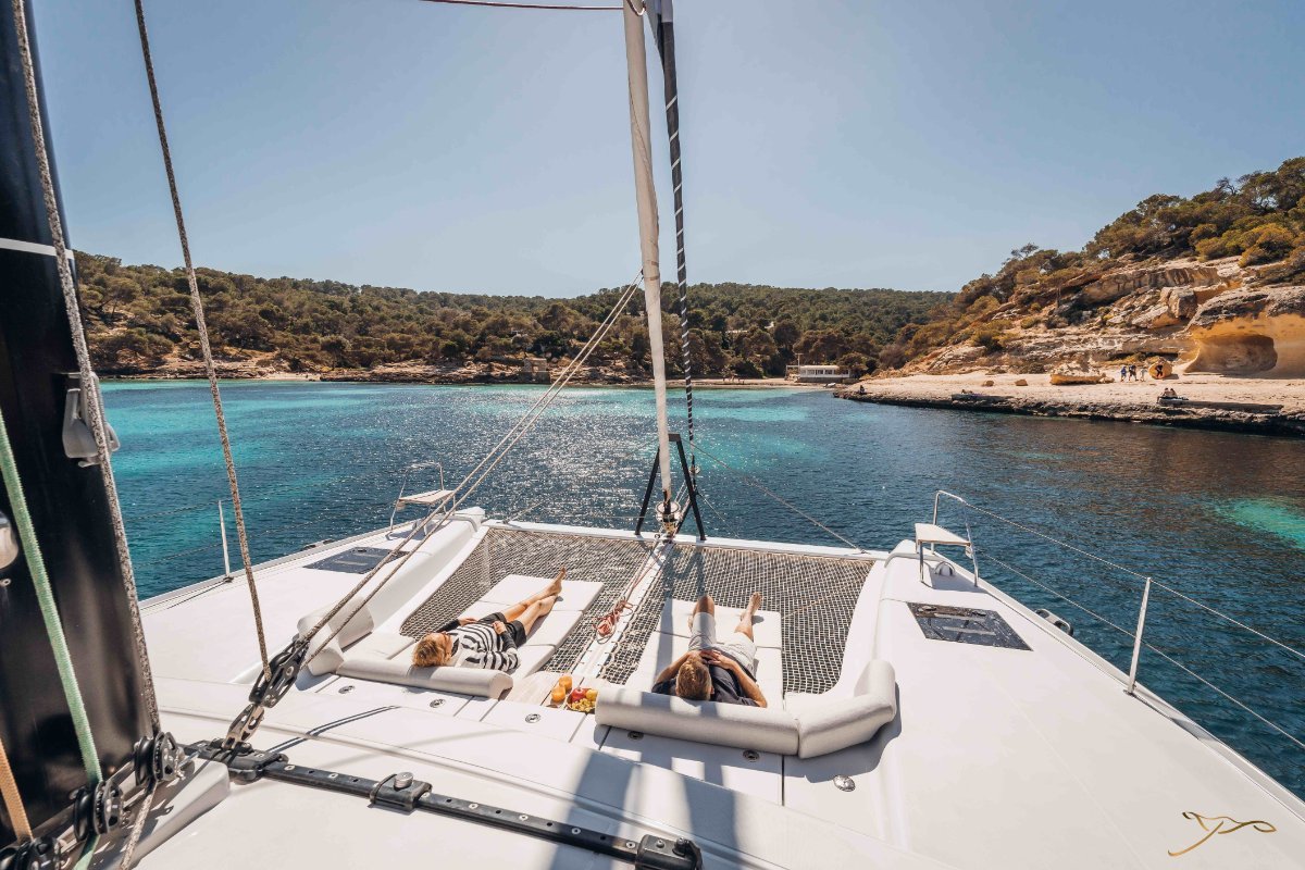 2023 Nautitech 44 Open | Boat Research | BoatsOnline