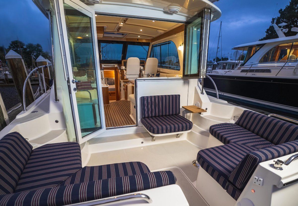 2024 Back Cove 372 | Boat Research | Yachthub