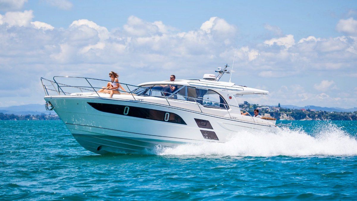 2024 Marex 375 | Boat Research | Boats Online