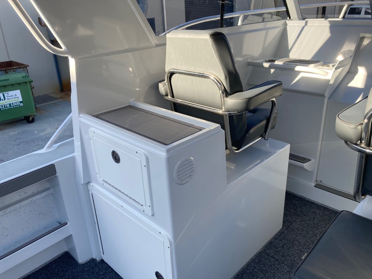 2023 Preston Craft 820 Thunderbolt | Boat Research | Yachthub