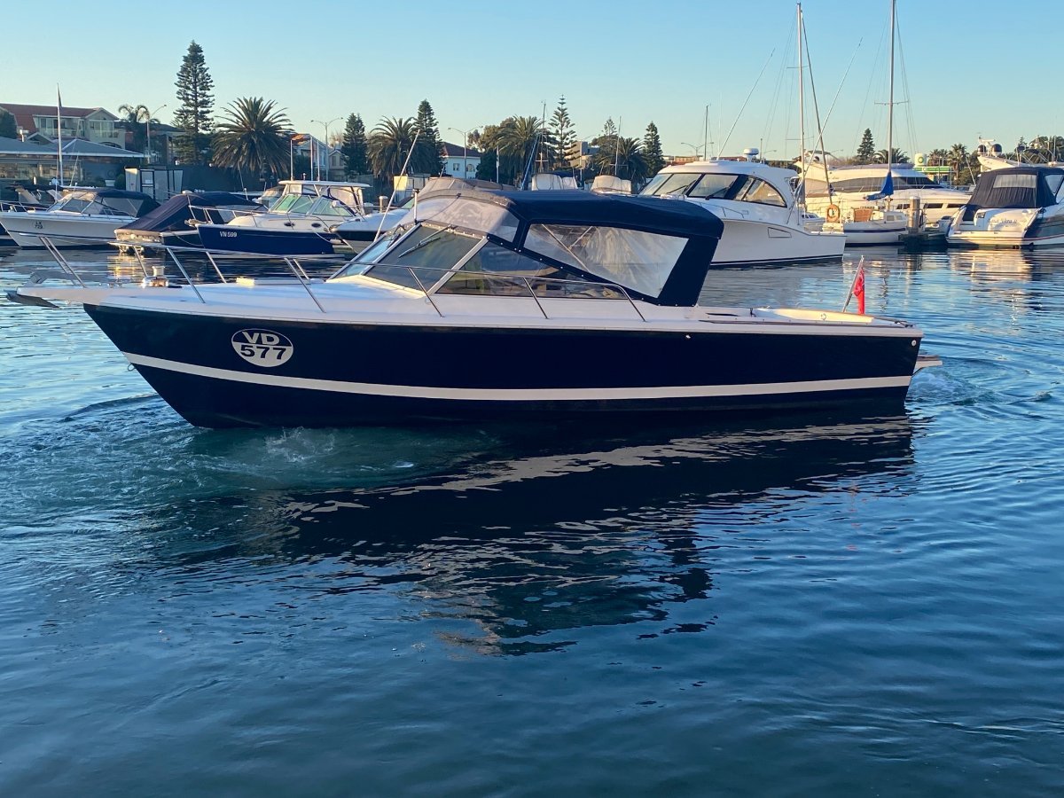 2024 Caribbean 2700 | Boat Research | BoatsOnline