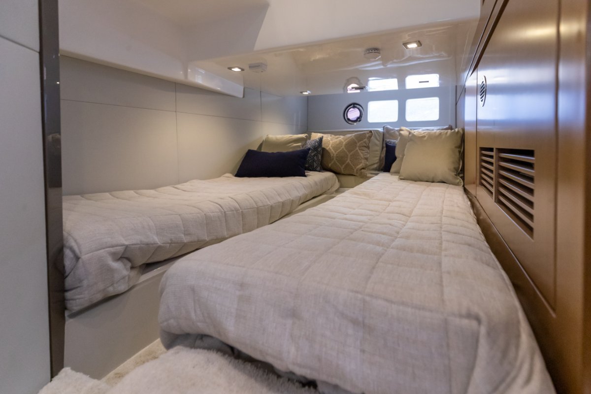 2022 Schaefer 400 | Boat Research | Yachthub