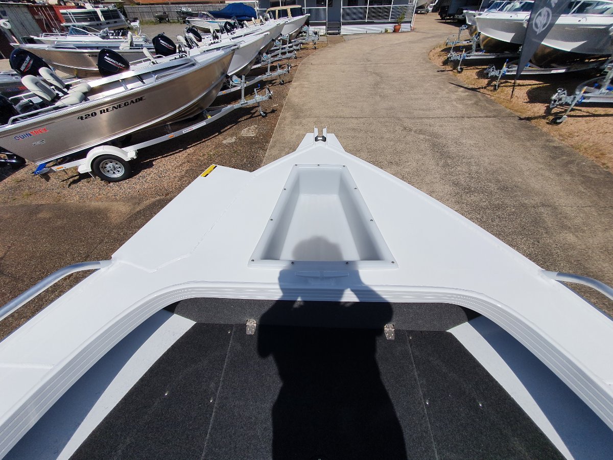 2023 Quintrex 490 Renegade Side Console | Boat Research | Boats Online