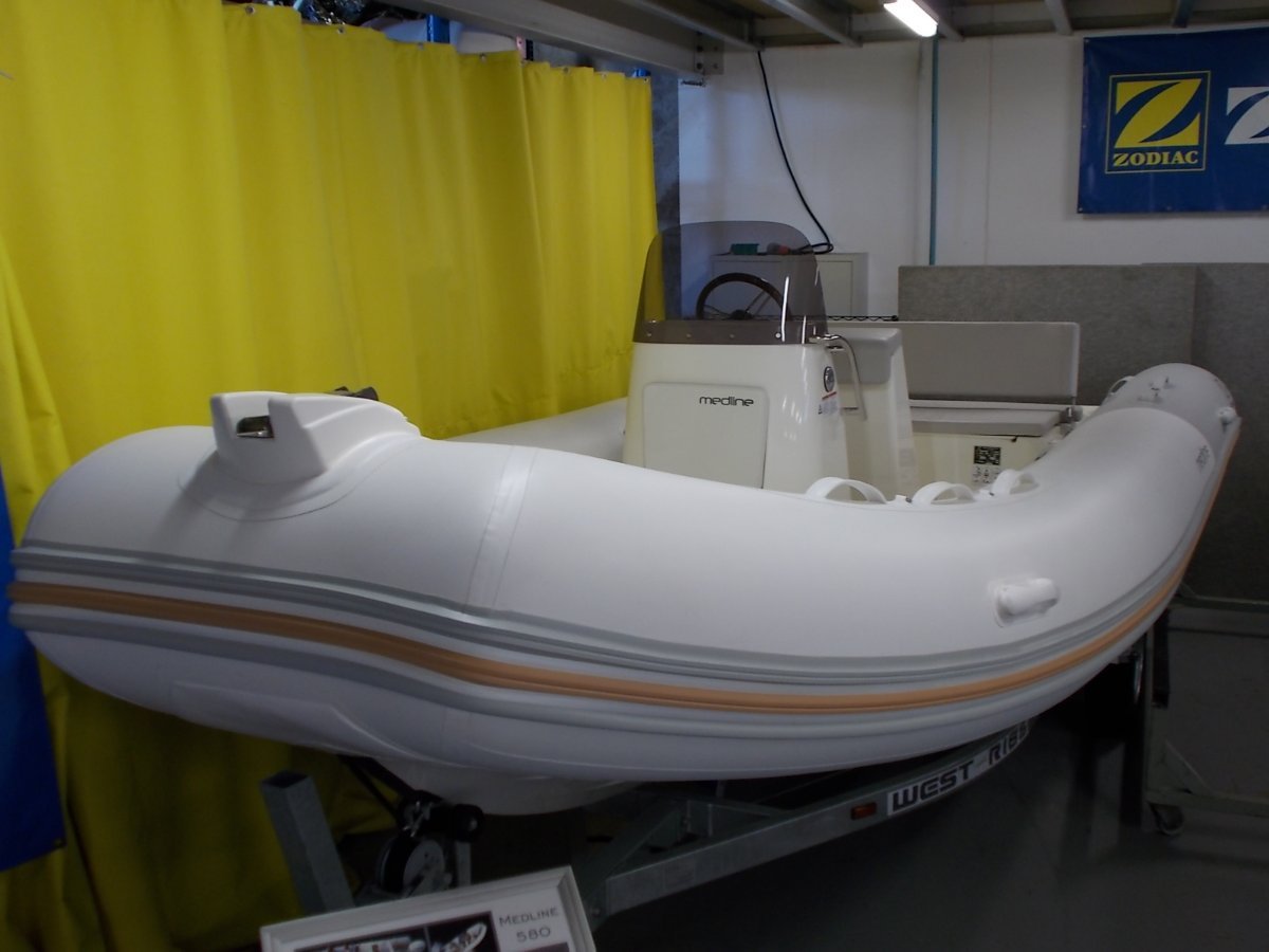 2015 Zodiac Medline 580 | Boat Research | Boats Online