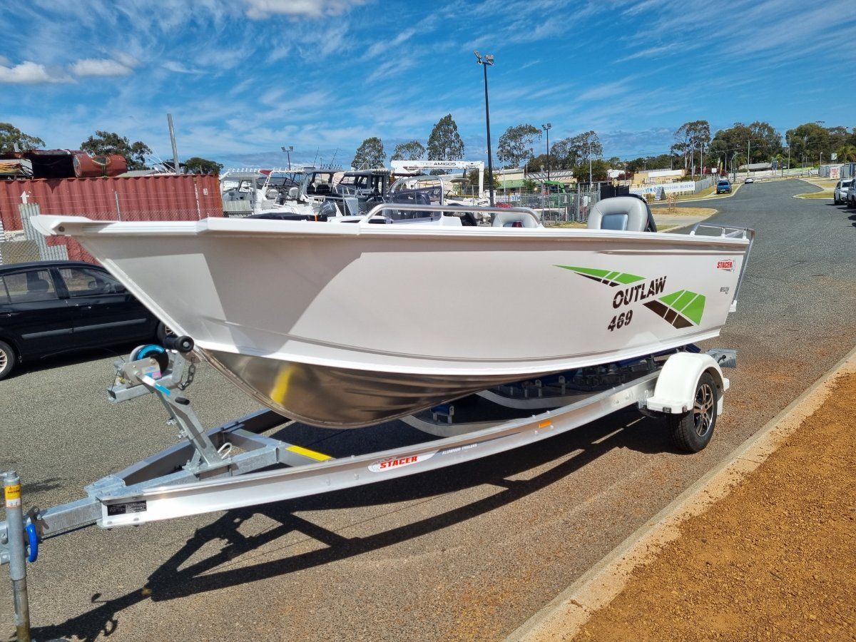 2023 Stacer 469 Outlaw Side Console | Boat Research | Yachthub