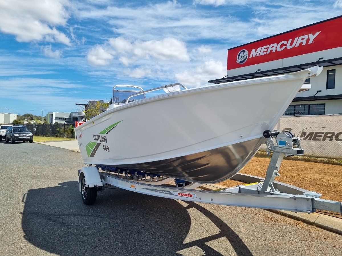 2023 Stacer 469 Outlaw Side Console | Boat Research | Yachthub