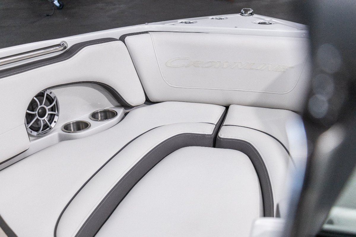 2022 Crownline 210 Ss | Boat Research | Yachthub