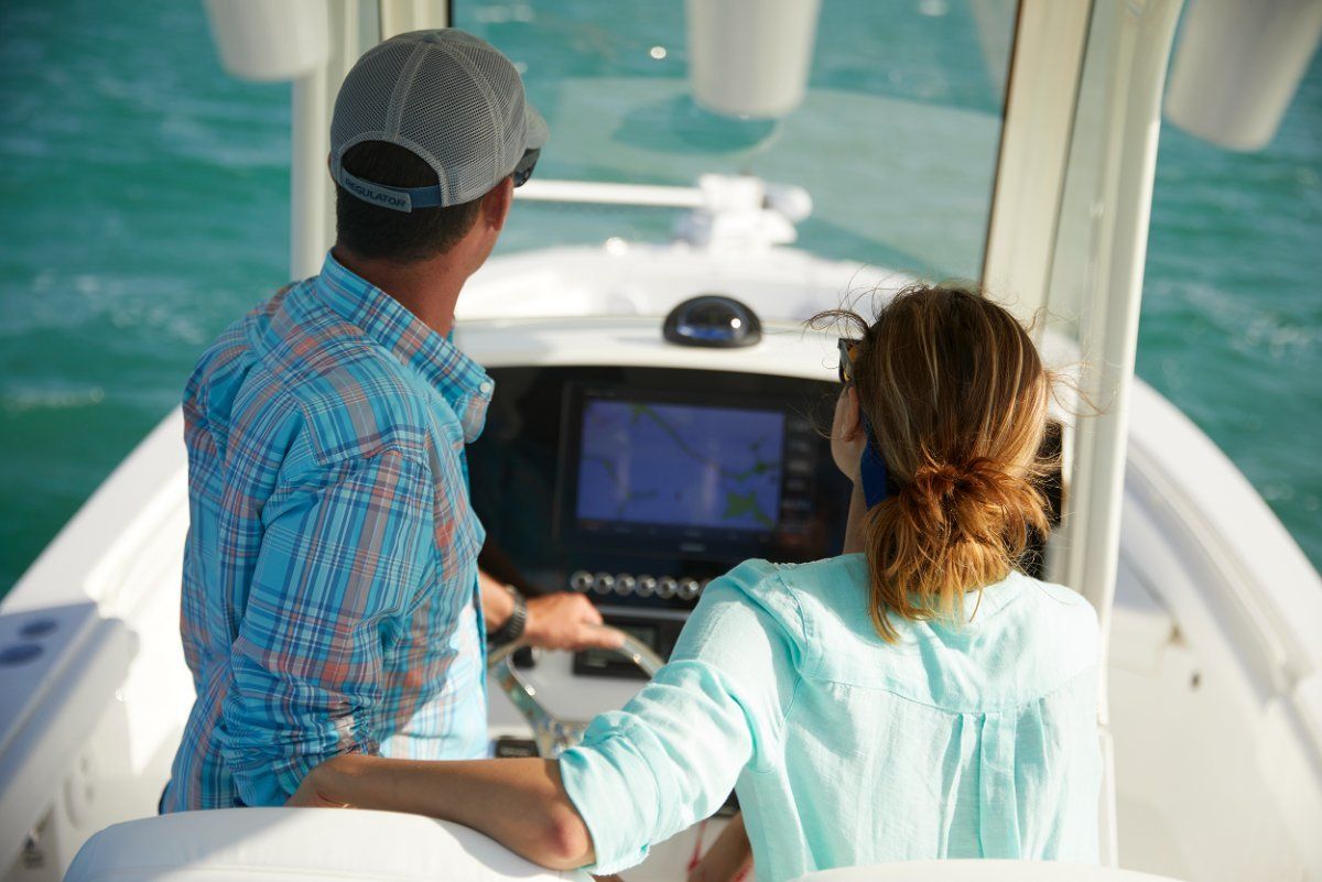 2023 Regulator 26xo | Boat Research | Boats Online