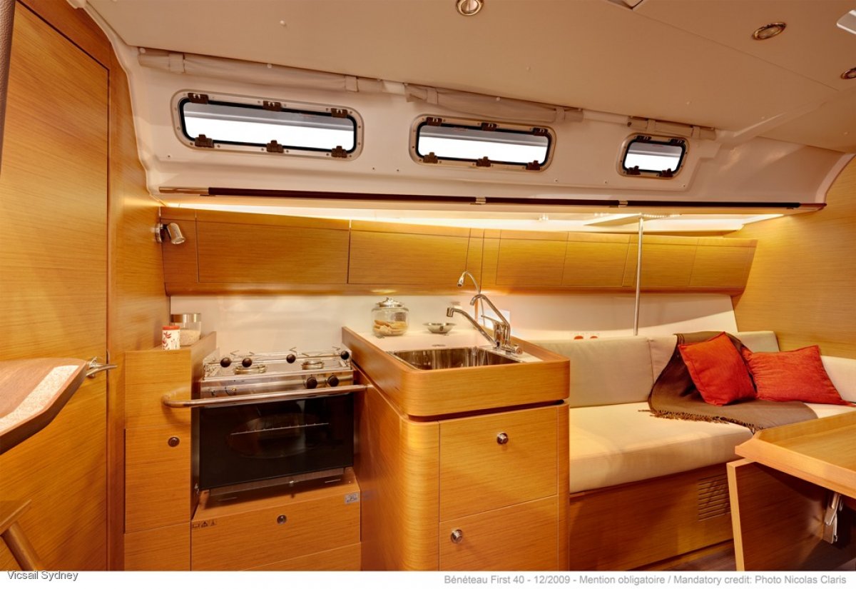 2015 Beneteau First 35 R | Boat Research | Boats Online