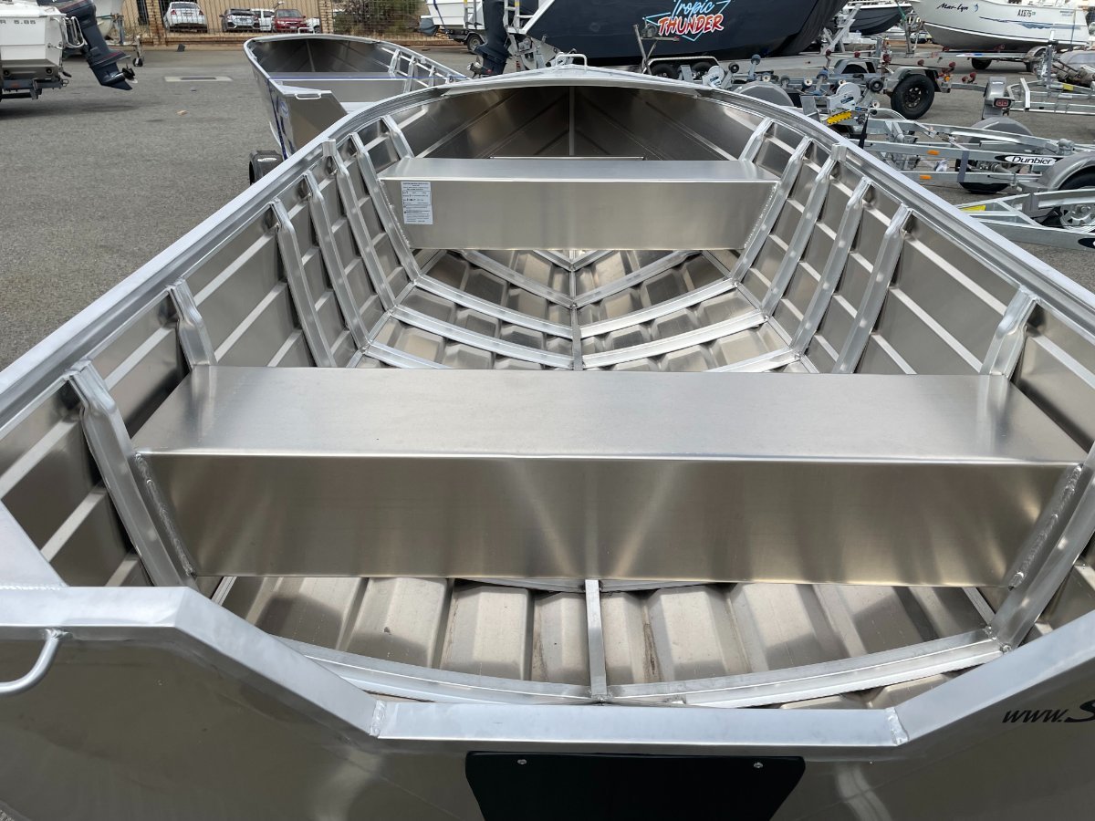 2023 Stessco Squire 400 | Boat Research | Boats Online