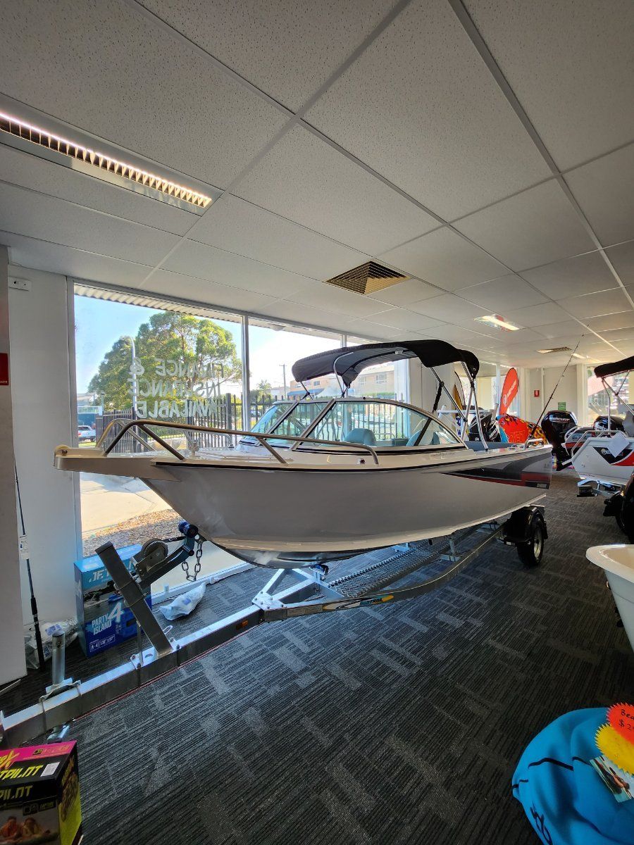 2023 Bluefin 5.00 Weekender | Boat Research | BoatsOnline