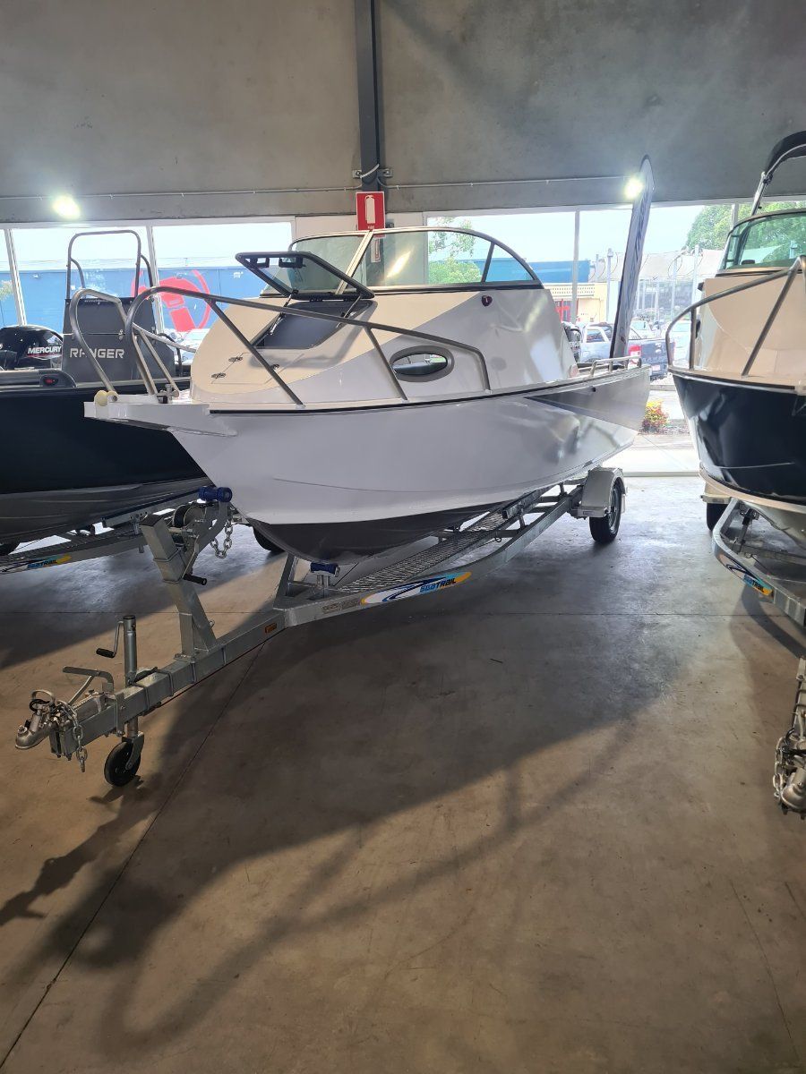 2023 Bluefin 5.40 Castaway | Boat Research | Boats Online