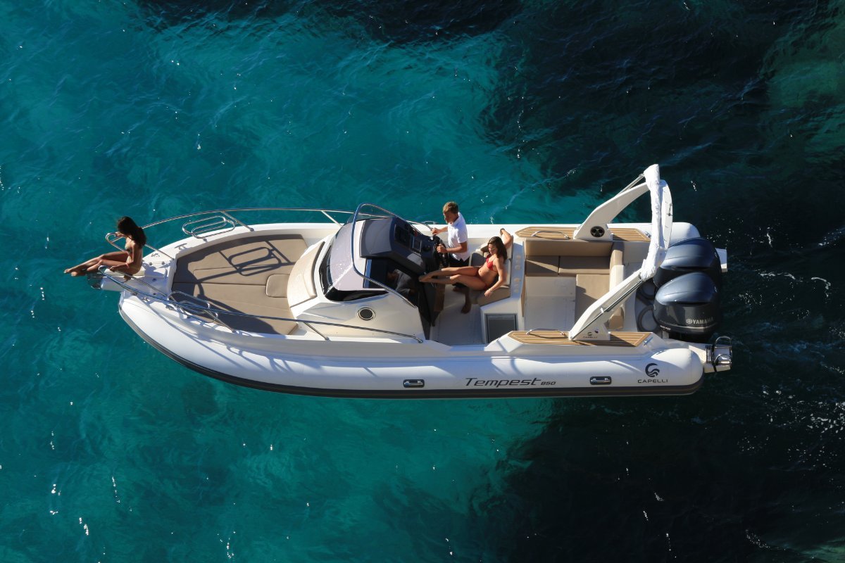 2023 Capelli Tempest 850 Wa | Boat Research | Boats Online