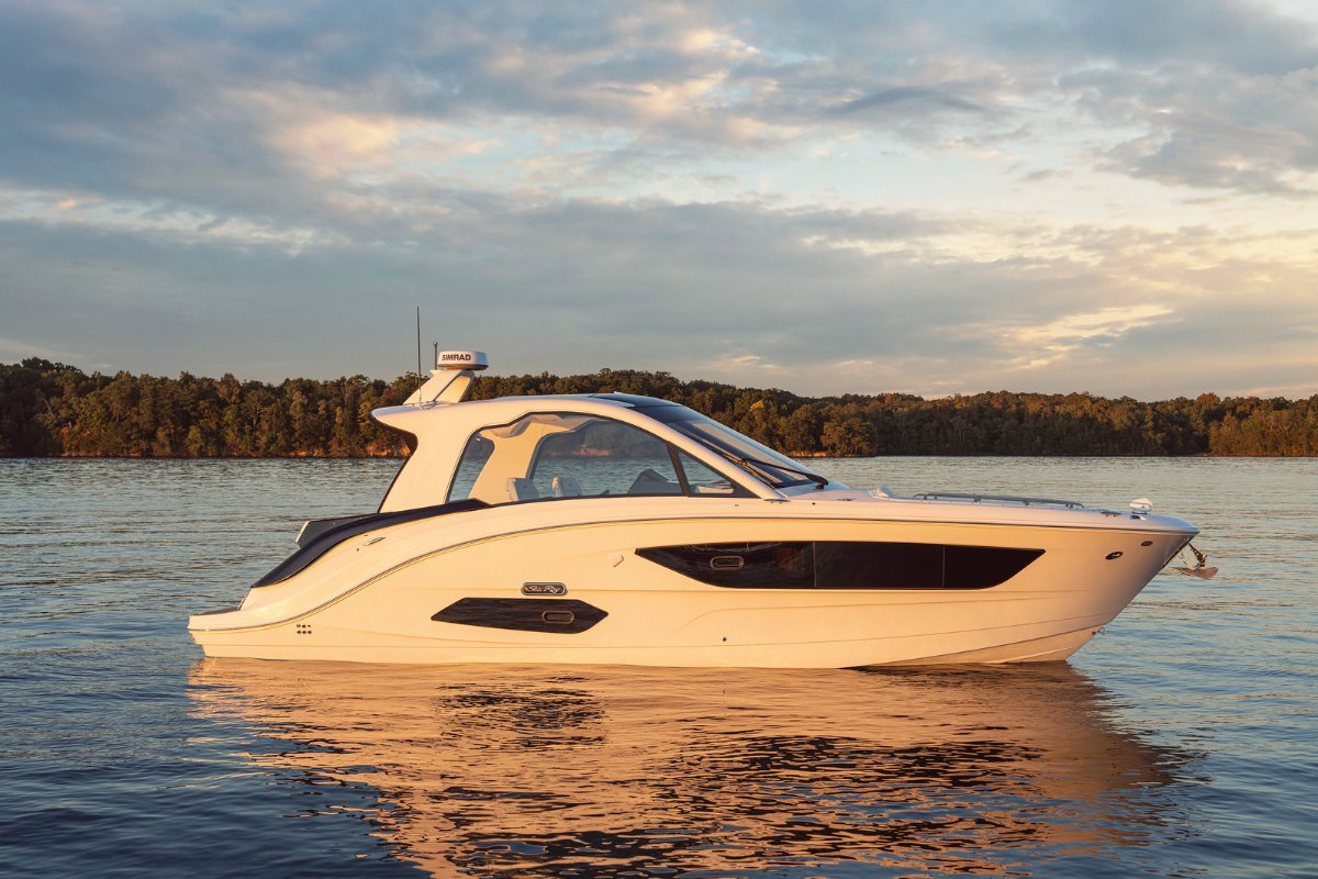 2024 Sea Ray 370 Sundancer | Boat Research | Boats Online