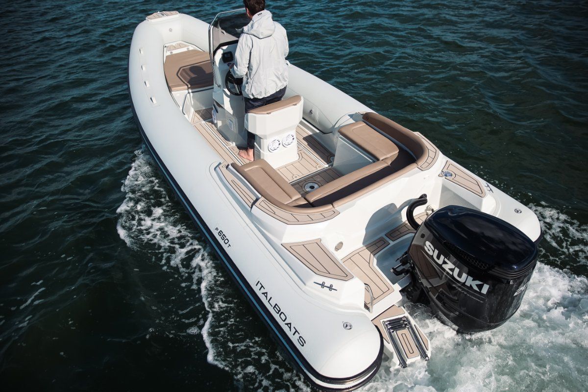 2023 Italboats Predator 650 Touring | Boat Research | Boats Online