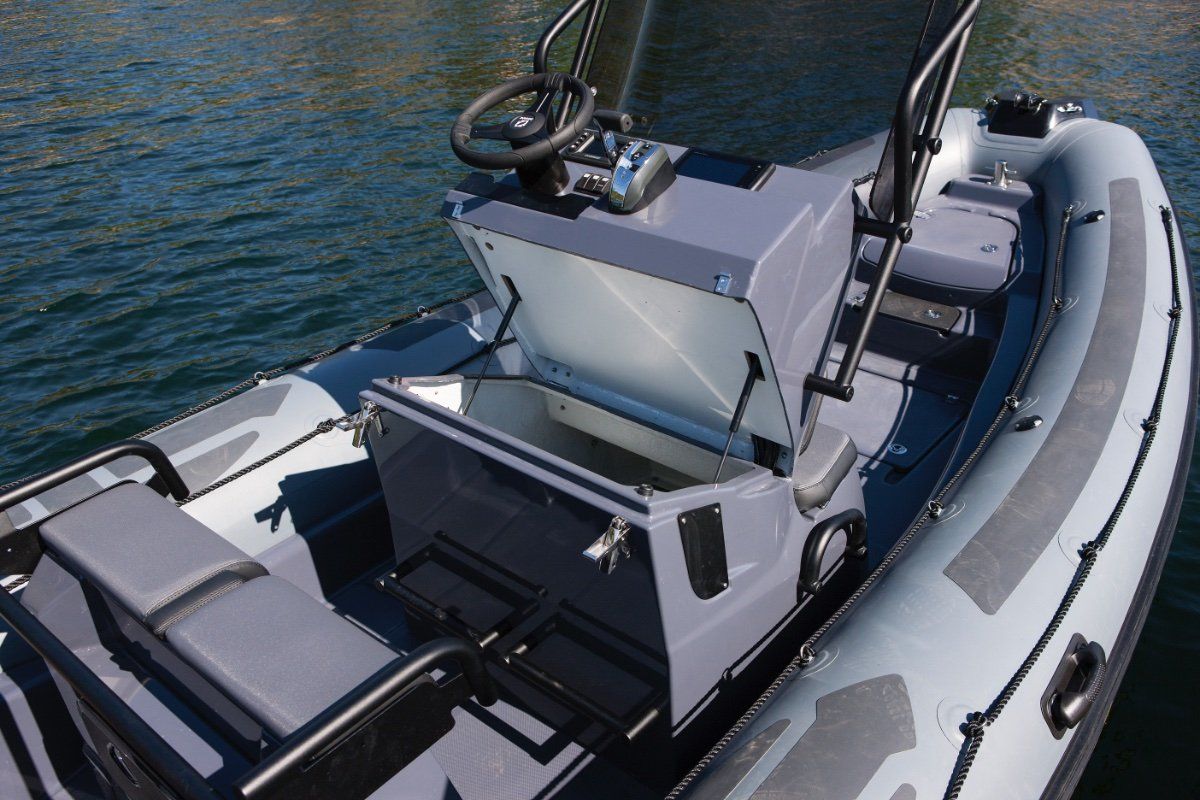 2021 Zodiac Pro 7 Neo | Boat Research | Boats Online