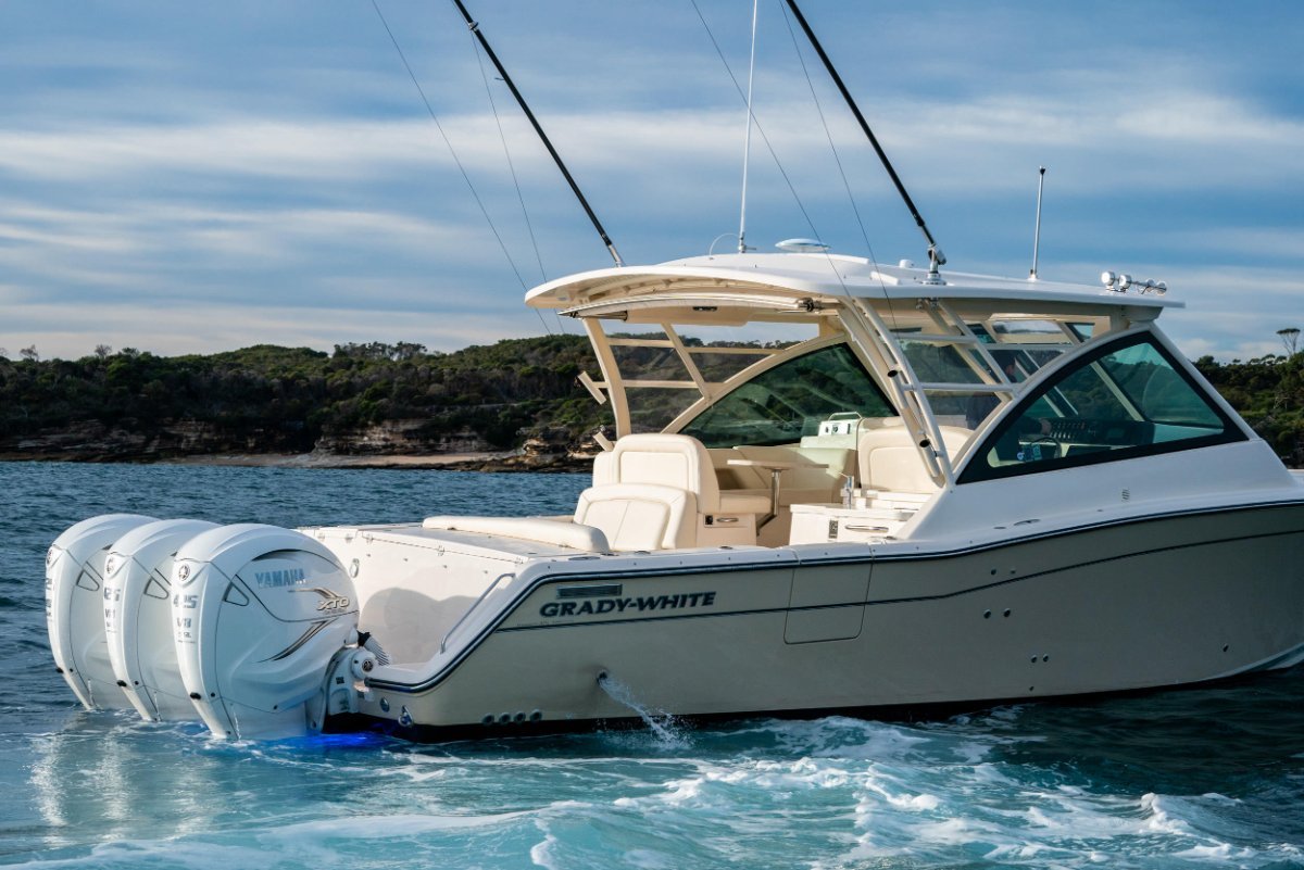 2024 Grady-white Freedom 375 | Boat Research | Boats Online