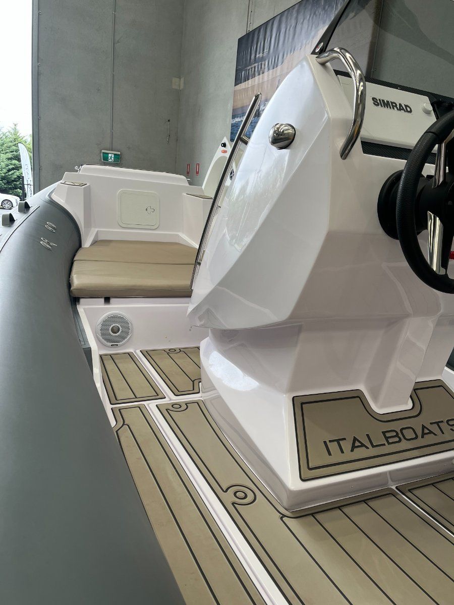 2022 Italboats Predator 750 | Boat Research | Yachthub
