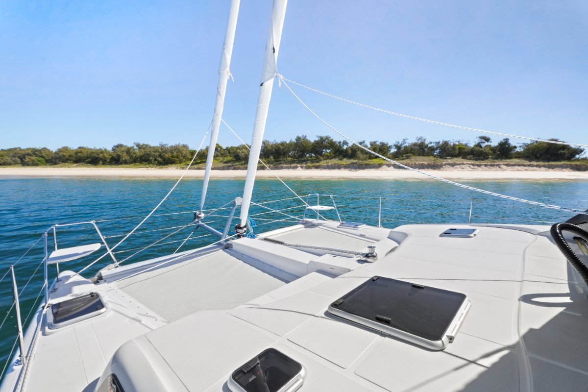 2024 Lightwave 46 | Boat Research | BoatsOnline