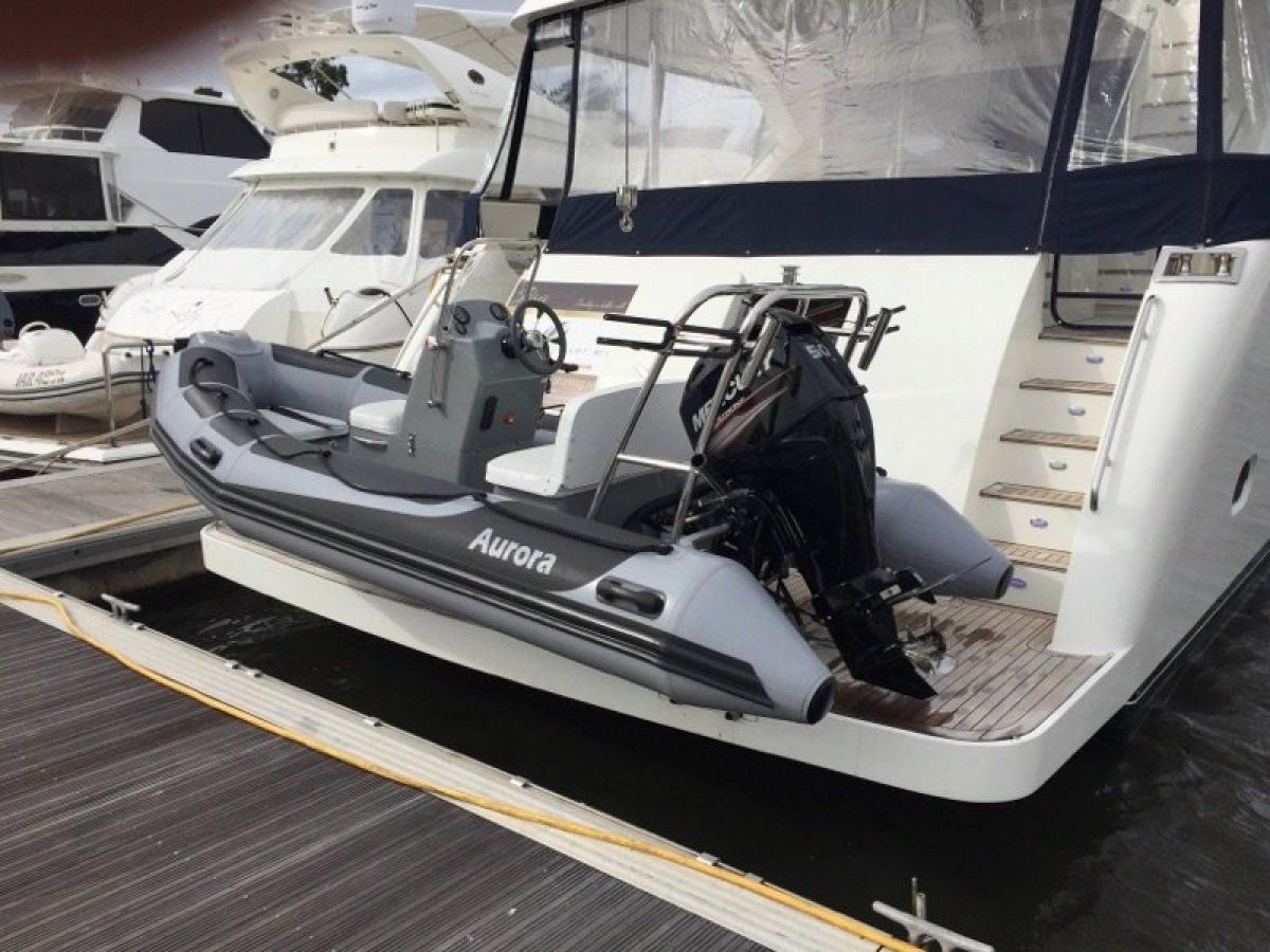 2023 Aurora Adventure V450 Console | Boat Research | Yachthub