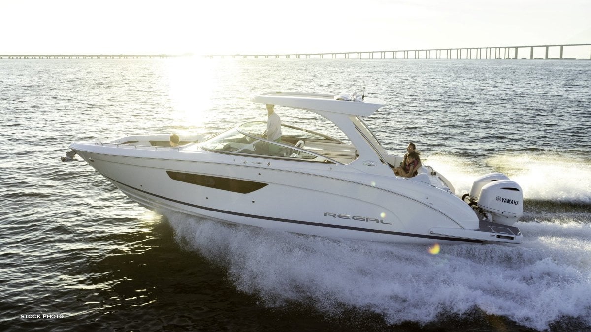 2024 Regal 33 Obx | Boat Research | Yachthub
