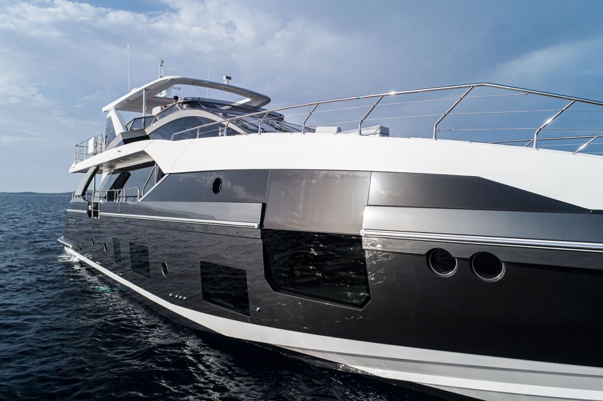 2021 Azimut Grande 27 Metri | Boat Research | Yachthub