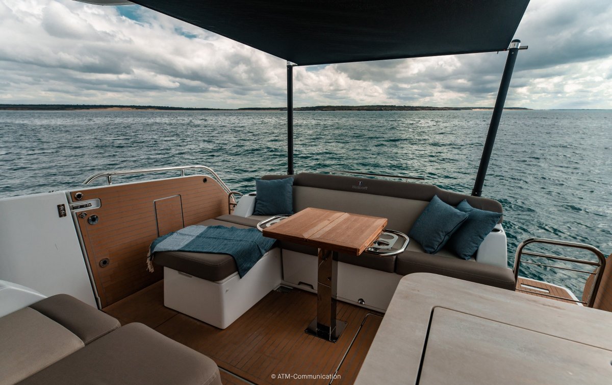 2024 Wellcraft 435 Commuter | Boat Research | Boats Online