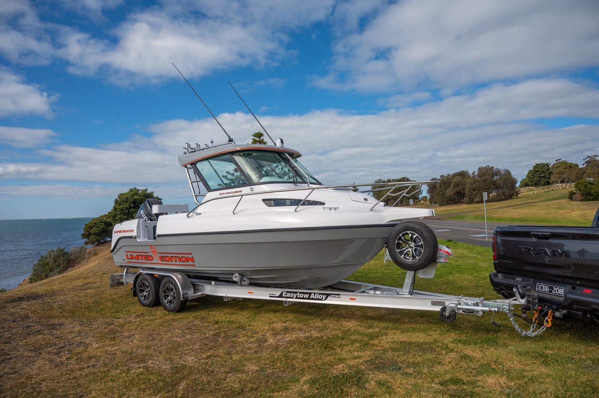 2023 Haines Hunter 675 Enclosed | Boat Research | Boats Online